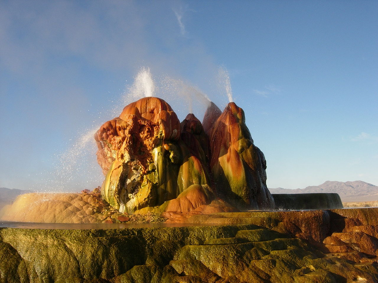 Racheté par le Burning Man, le Fly Geyser bientôt accessible ? | Lost ...