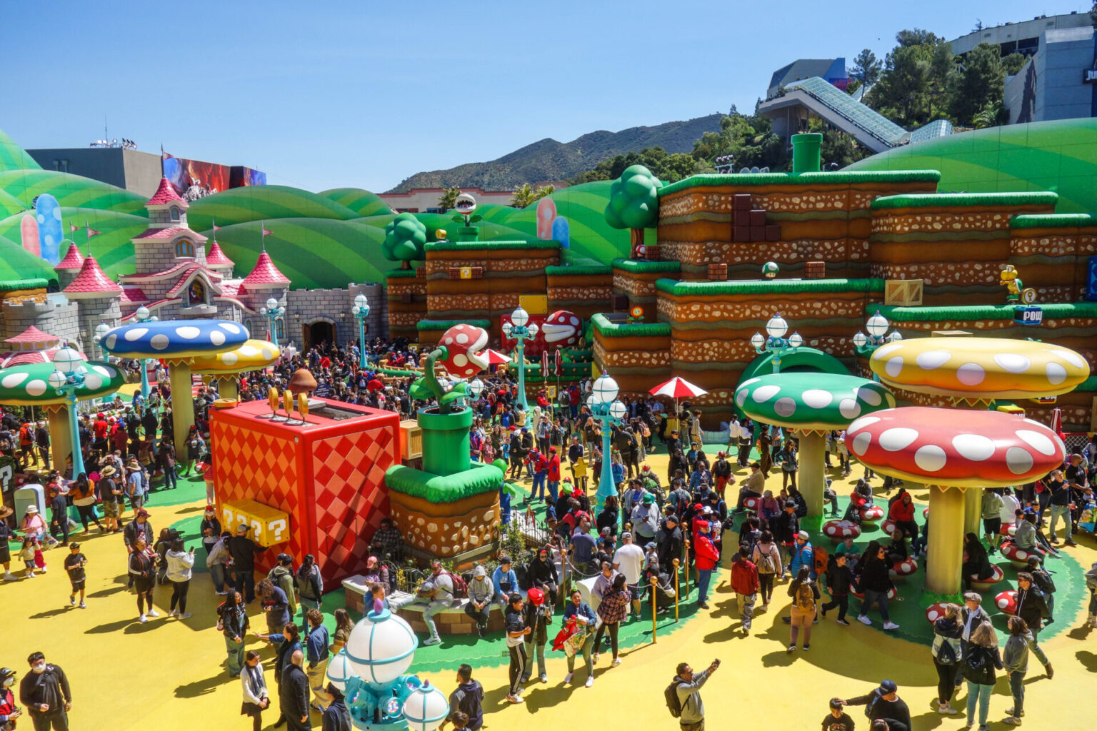 Universal Studios Hollywood : on a testé Super Nintendo World | Lost In ...